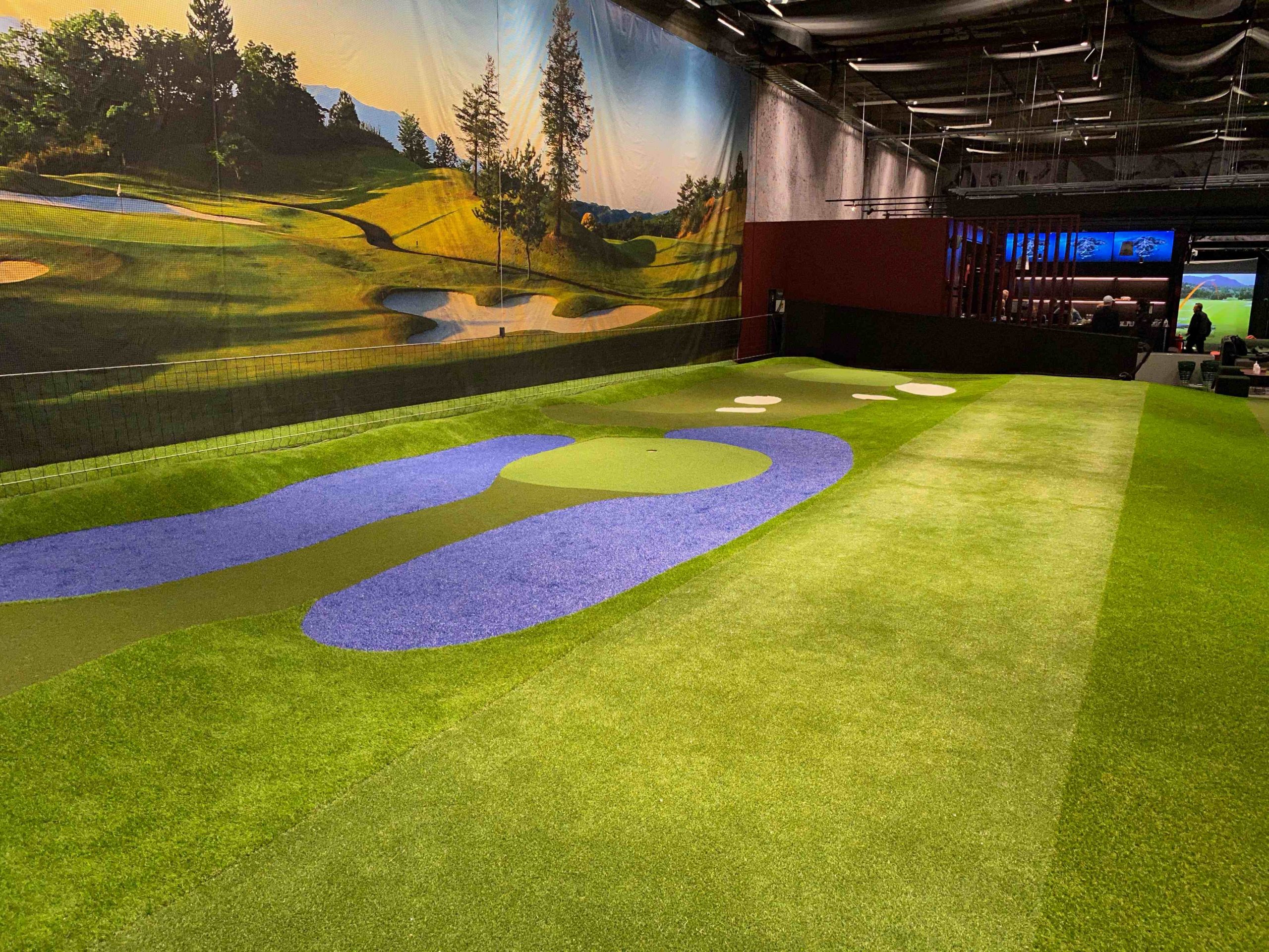 Nordic Turf toteutti GoGolf Lounge golfhallin Espooseen - Nordic Turf